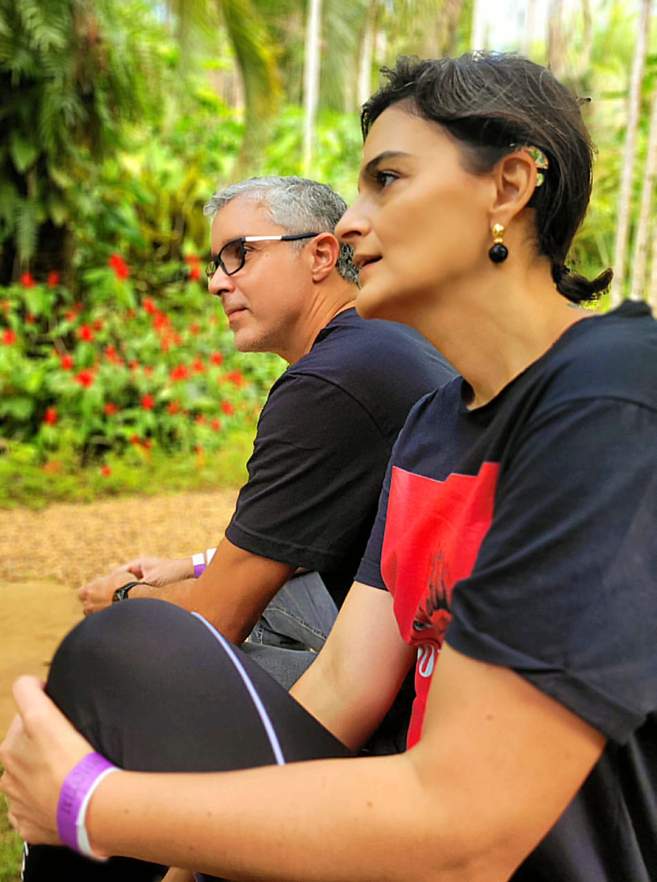 Pessoas Que Usam IMPLANTE COCLEAR